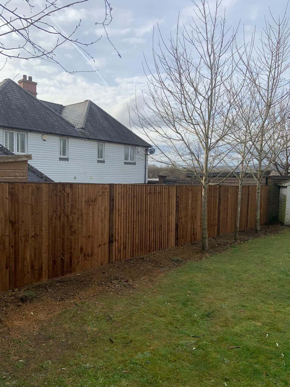 Building a Sturdy Feather Edge Fence: Key Considerations for Stability ...